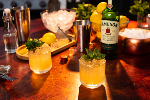 5 Easy-to-Make Brunch Drink Ideas to Wow Your Friends